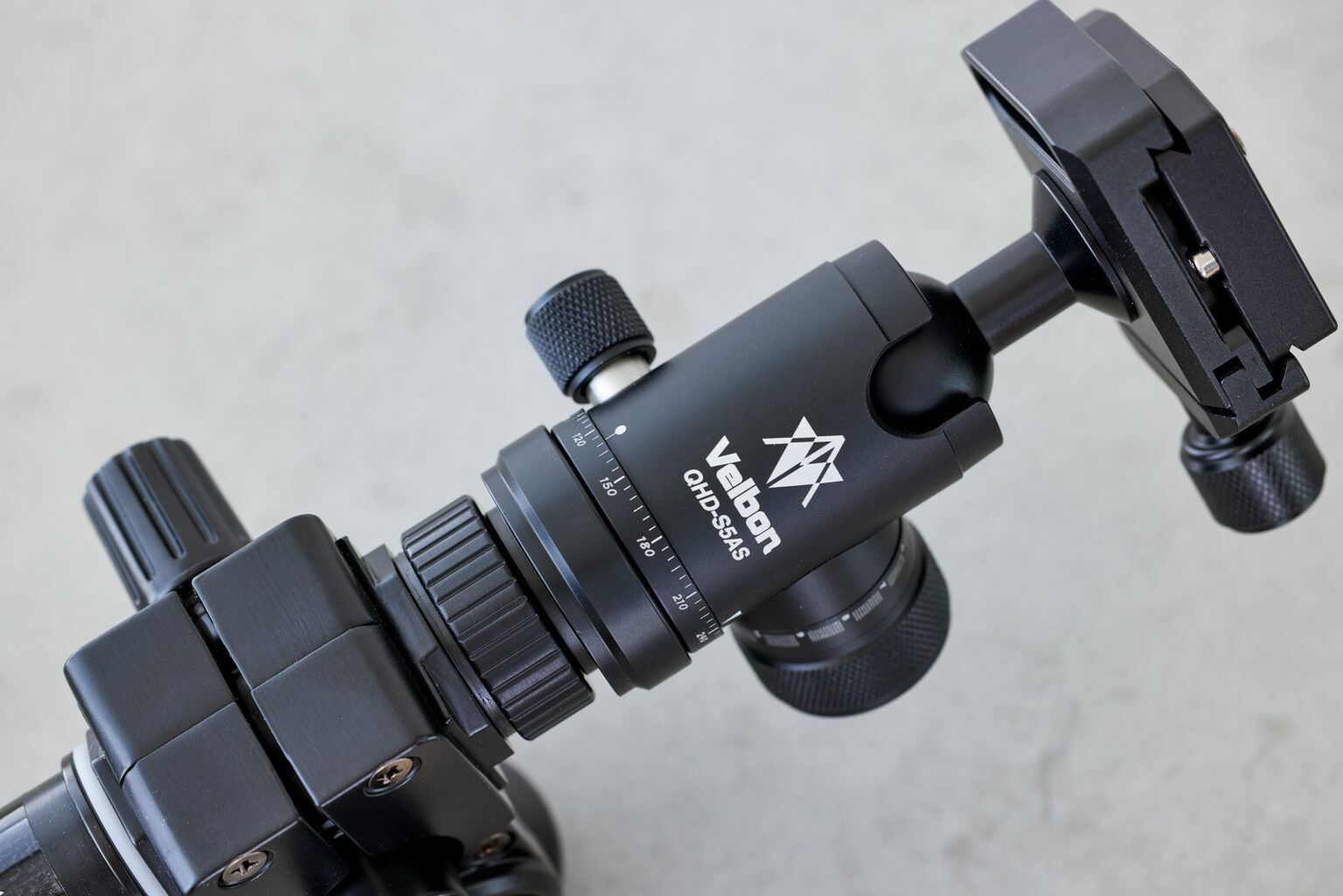 Velbon QHD-S5AS & マルチアングルユニット V4-unit IIレビュー：お手軽俯瞰撮影セット | Tanaka Blog