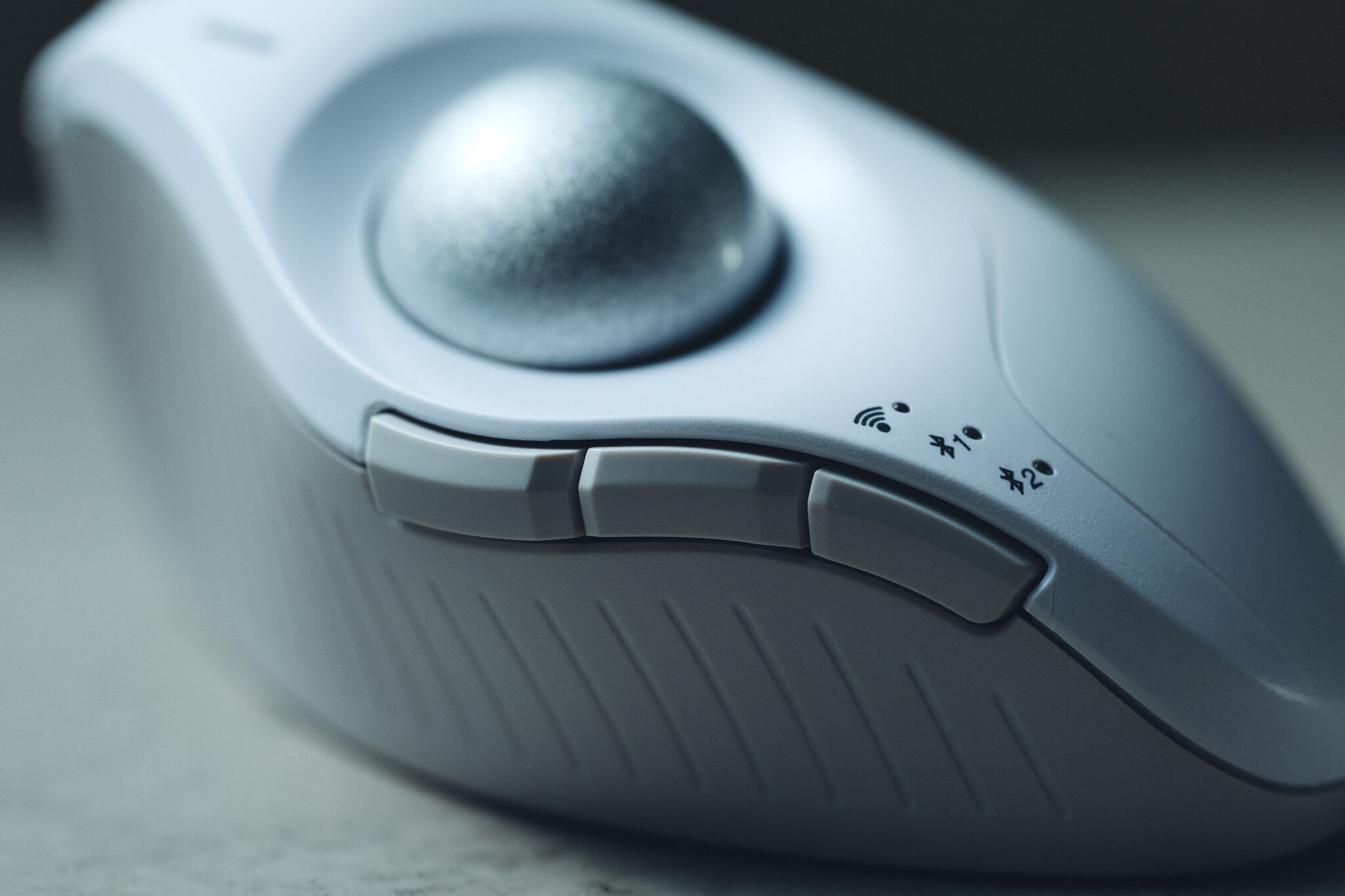 Kensington Expert Mouse の愛用者目線で Pro Fit Ergo Vertical ワイヤレストラックボールをレビュー ...